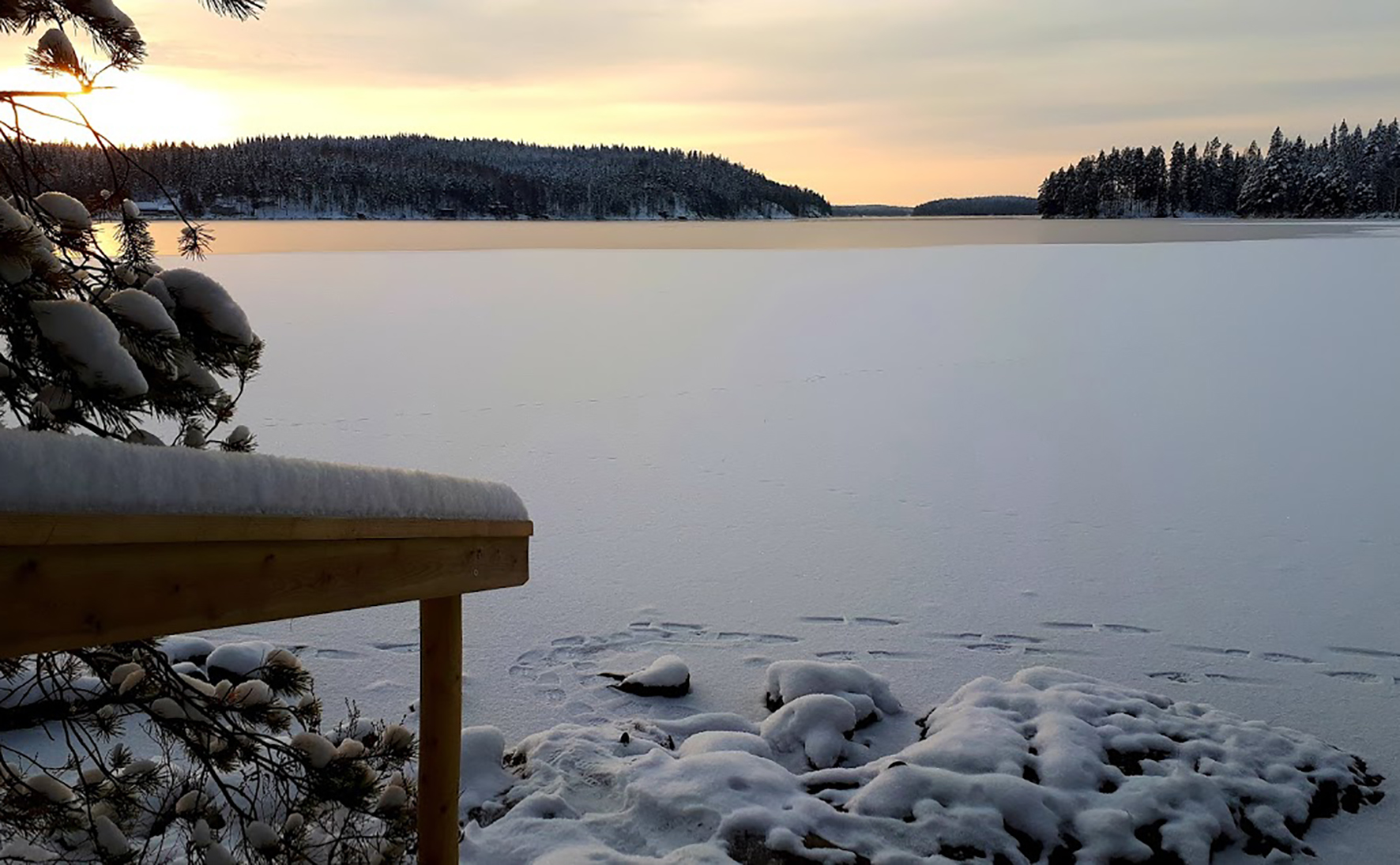 Laadukkaita lomamökkejä rantamaisemissa – LeppäLomat
